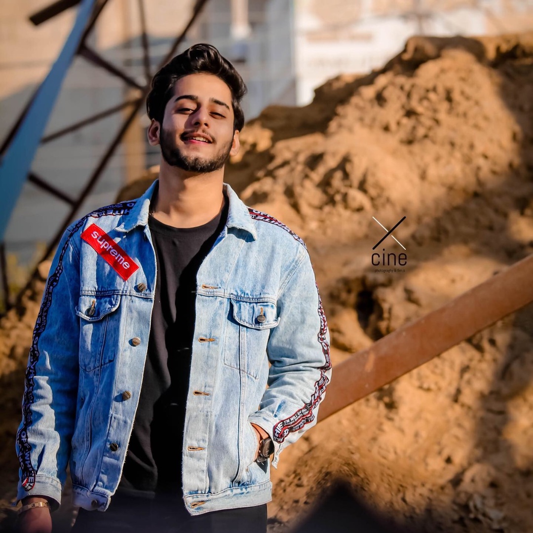 SK MunEeb - @skmuneeb TikTok Analytics | Profile, videos & hashtags | Exolyt