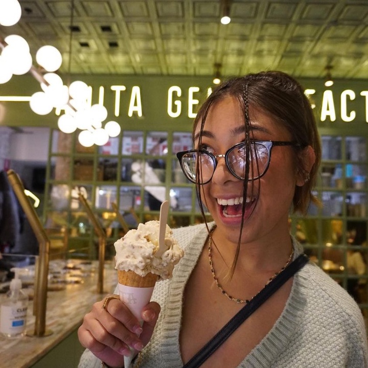 🦄 @libraryofficial - isa bautista - TikTok