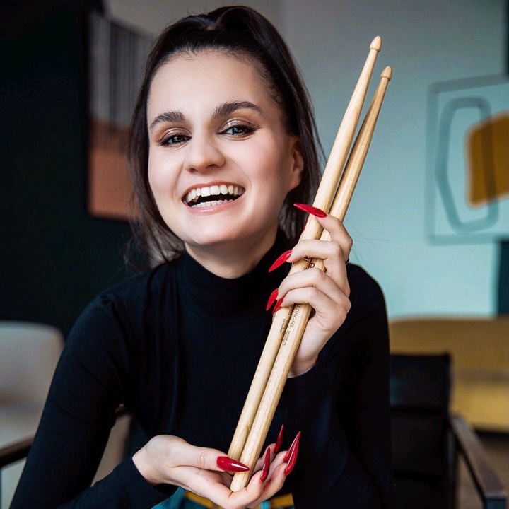 🦄 @tonyarozatti - Tonya and the Drums