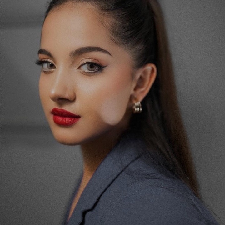 🦄 @asmita_subedi_ - Ash