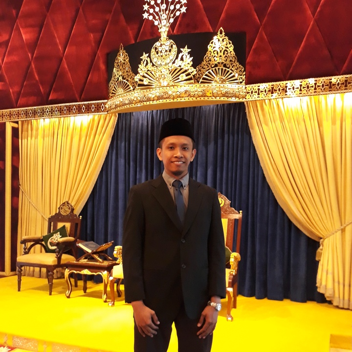 5 Rukun Islam: 1. Mengucap dua kalimah syahadah. 2. Mendirikan solat 5 ...