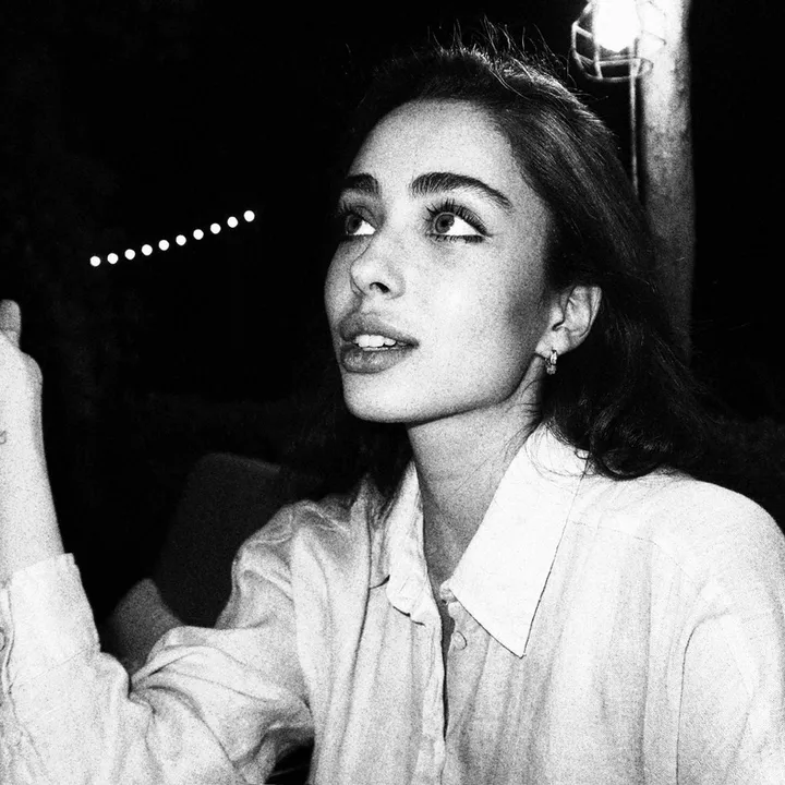 ellina (@.ellina) - Urlebird