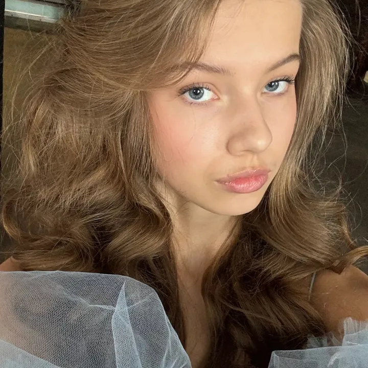 MARIA TALANOVA (@maria_talanovaa) - Urlebird