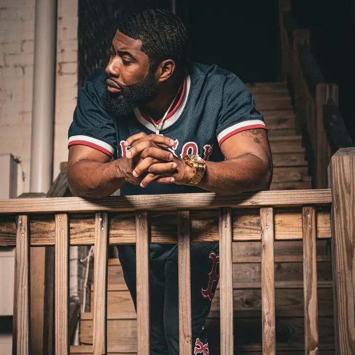 Mike Mongo (@mizzoislegit) - Urlebird