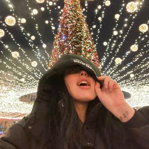 Milada Moore, but 4 u babe - @ milada.moore TikTok Analitik | Profil ...