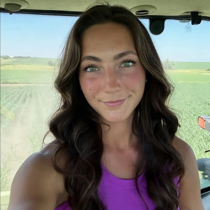 original sound - Laura Farms - Tiktok videos with song