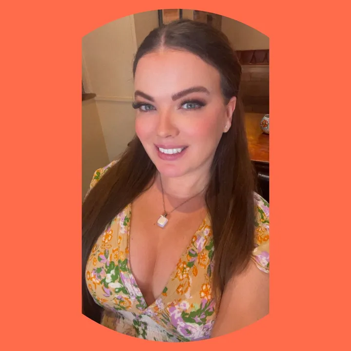 🌸🌺ᴍɪꜱꜱ.ᴇʀɪɴ.ʙ🌺🌸 (@miss.erin.b) - Urlebird