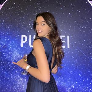 Clarissa🤍 - @clarissarotelliTikTok Аналитика | Профиль, видео, хэштеги ...